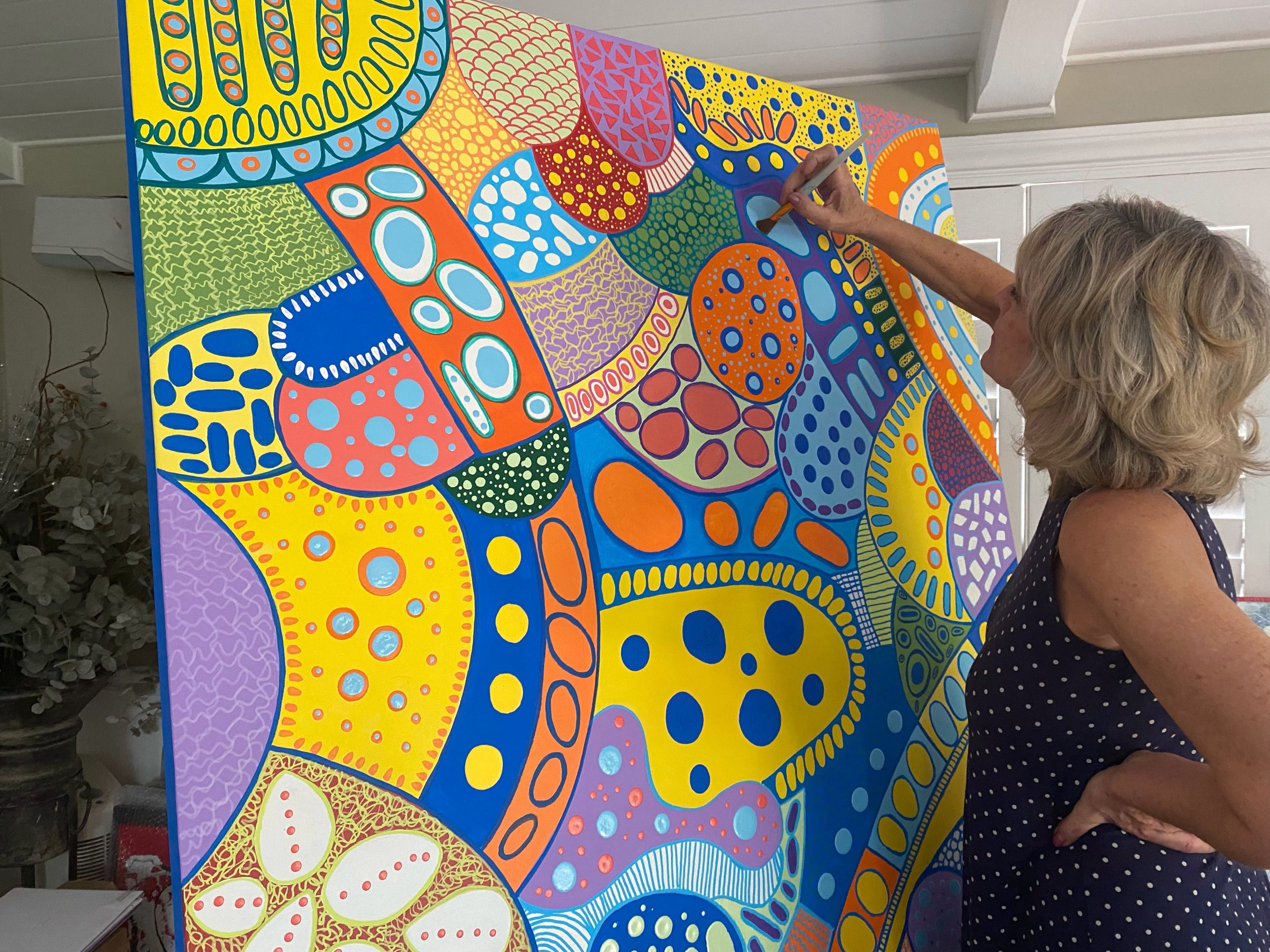 Contemporary Artist Lori Poncsak Changes Modes With a Challenge